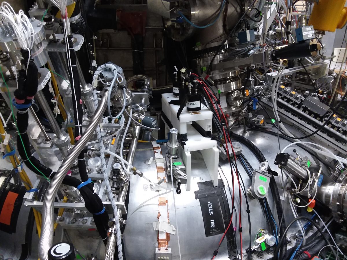 Italian visiting scientists commission fusion neutron detector ...